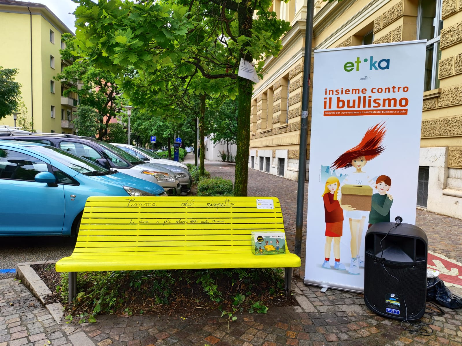 TRENTO, PANCHINA GIALLA CONTRO IL BULLISMO - Radio NBC Rete Regione